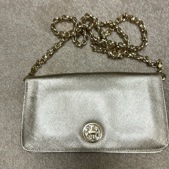 Tory Burch | Bags | Tory Burch Gold Shoulder Bag With Removable Strap ...